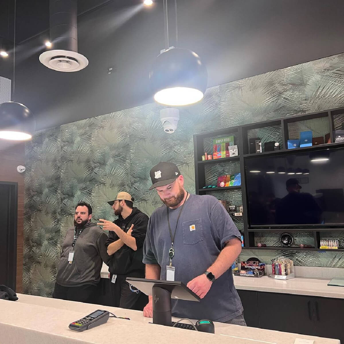 New Jersey's Local Cannabis Leader | Holistic Re-Leaf